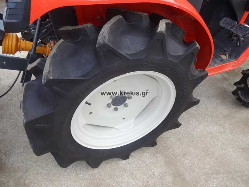 KUBOTA B21X Τρακτέρ με φρέζα